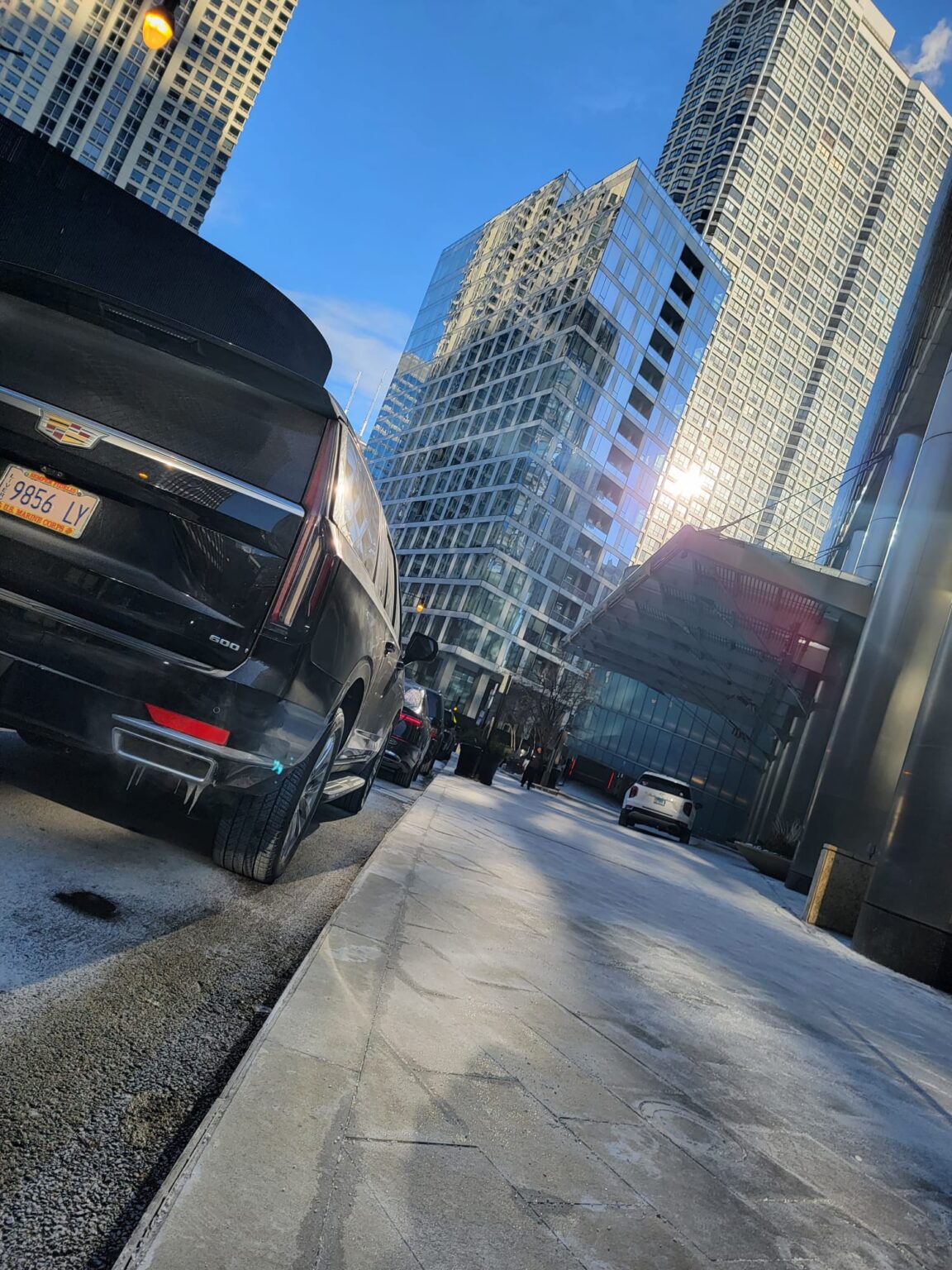 Downtown Chicago Chauffeur Service - Chicago Limo Transportation